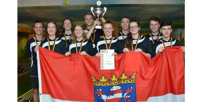 Lea Birkofer aktiv bei der Hessenauswahl im Ländervergleich vor der DM ...